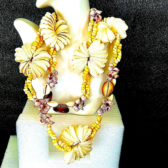 Jewelry | Extralong Snailshell Rope Necklace With White Blooming ...